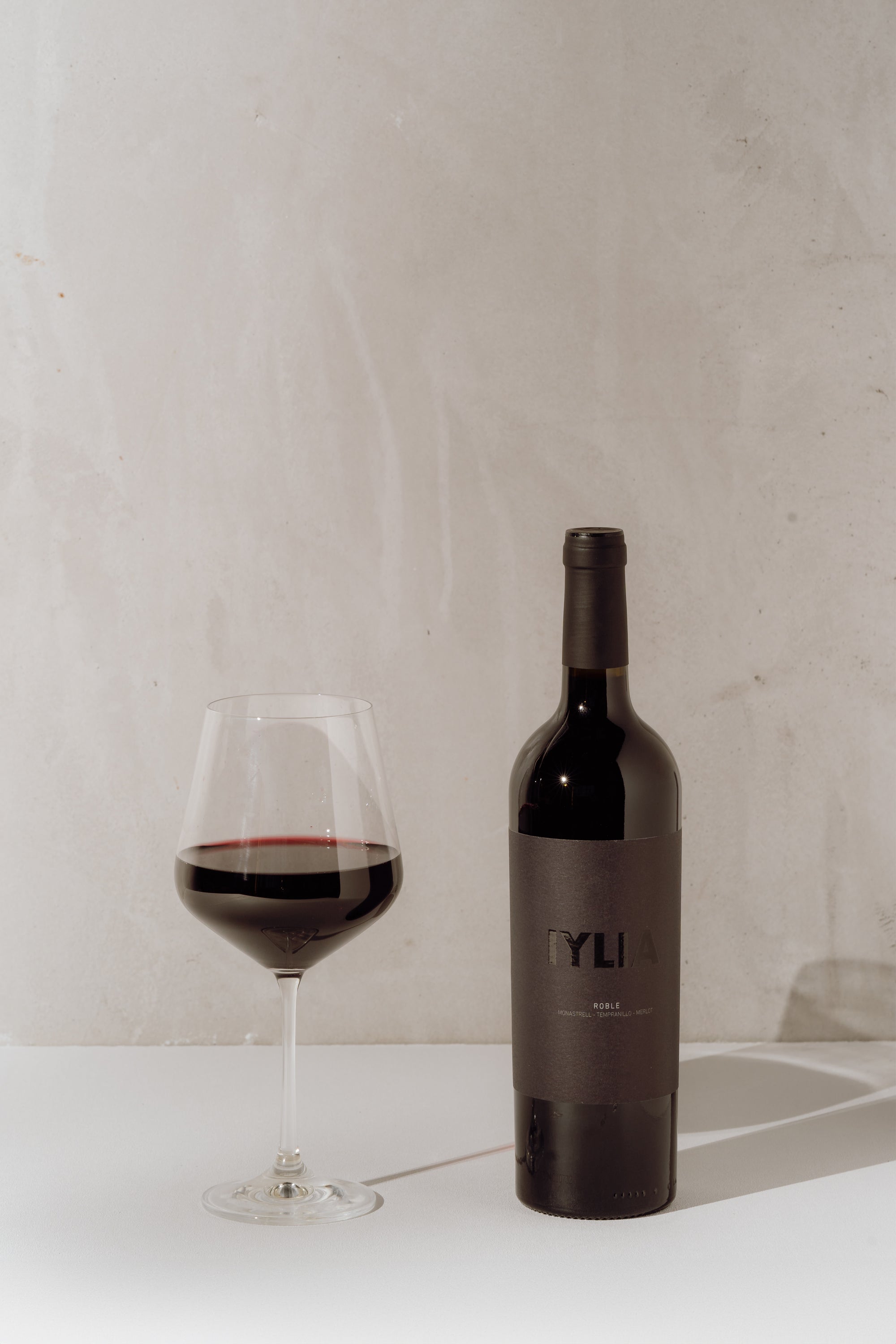 IYLIA - Best Spanish Wines - Wine Collection